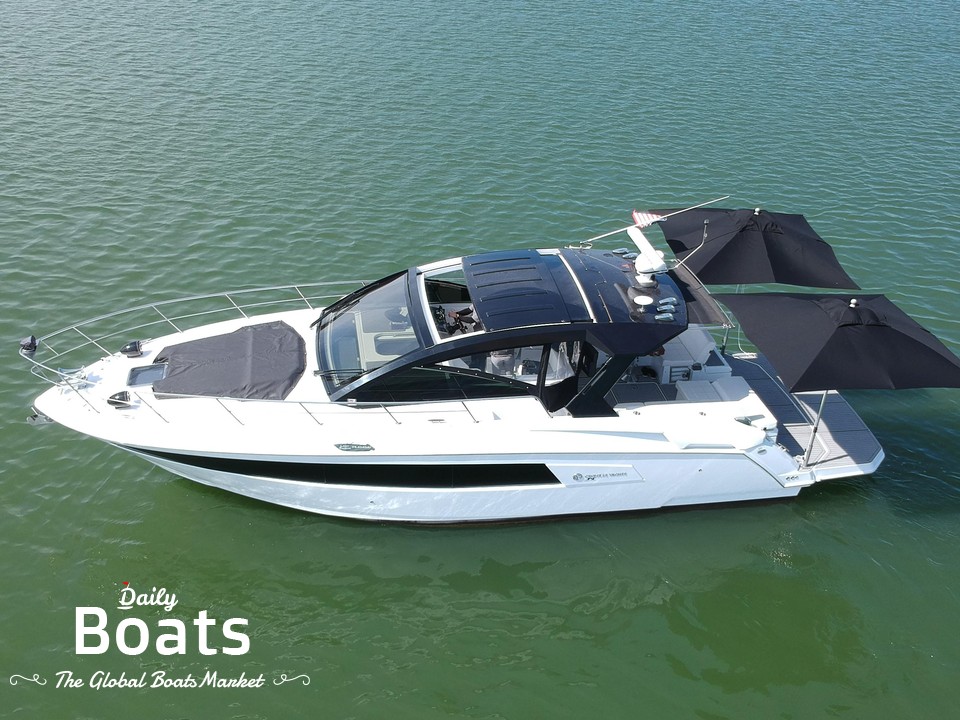 2021 Cruisers Yachts 390 Sport Coupe for sale. View price, photos and ...