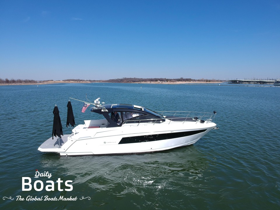 2021 Cruisers Yachts 390 Sport Coupe for sale. View price, photos and ...