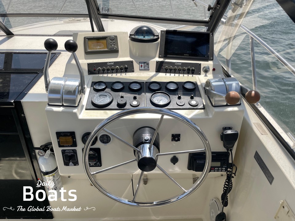 1998 Carolina Classic 28 for sale. View price, photos and Buy 1998 ...