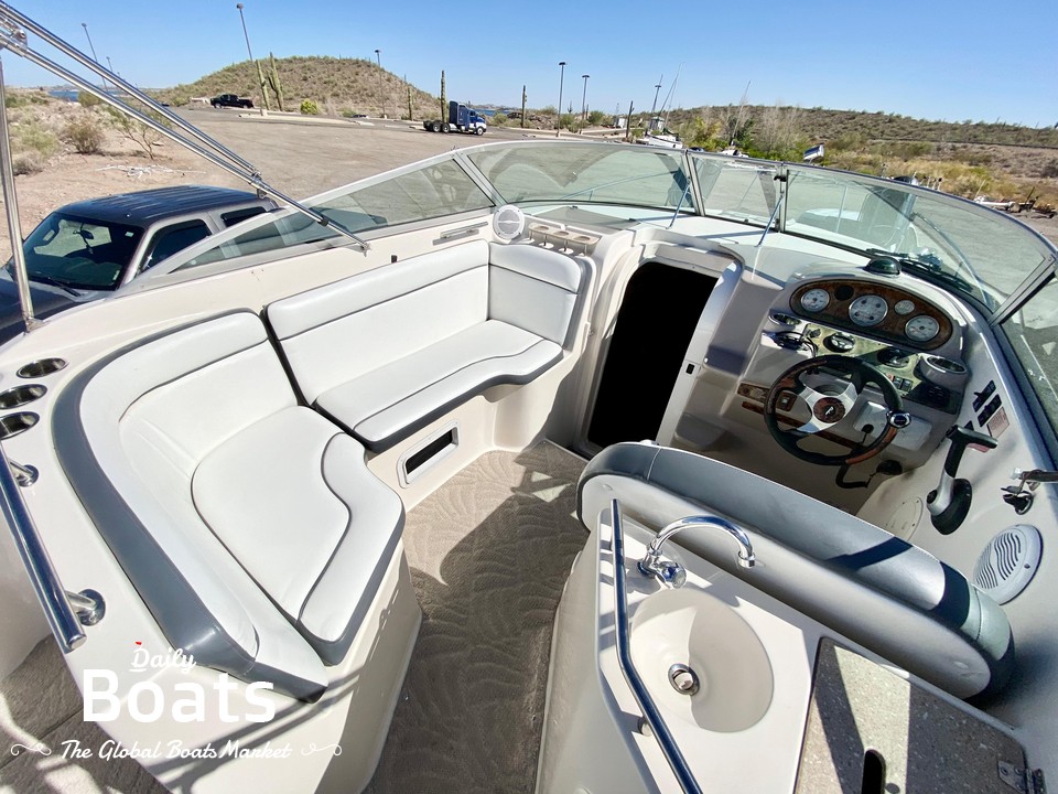 2005 Rinker 270 Express Cruiser for sale. View price, photos and Buy ...