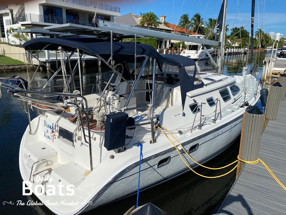2006 Hunter 41 Deck Salon for sale. View price, photos and Buy 2006 ...