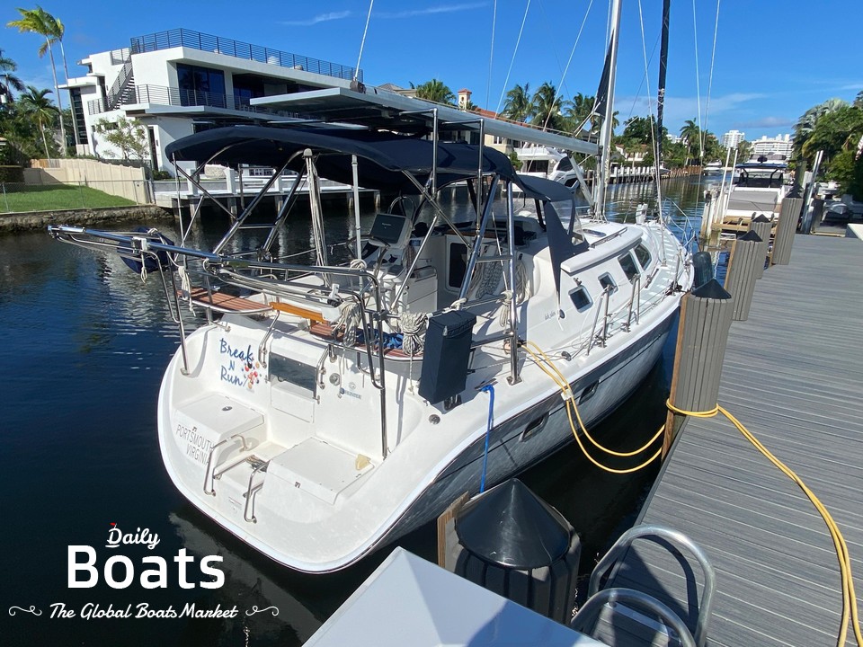 2006 Hunter 41 Deck Salon for sale. View price, photos and Buy 2006 ...