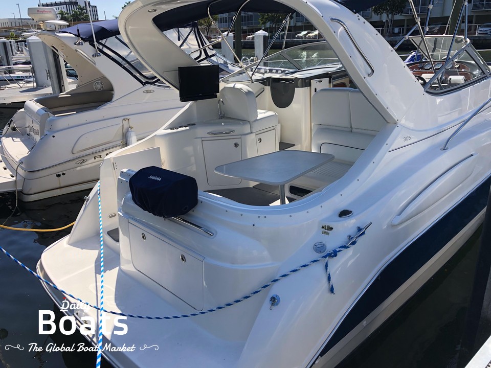 2005 Bayliner 305 for sale. View price, photos and Buy 2005 Bayliner ...