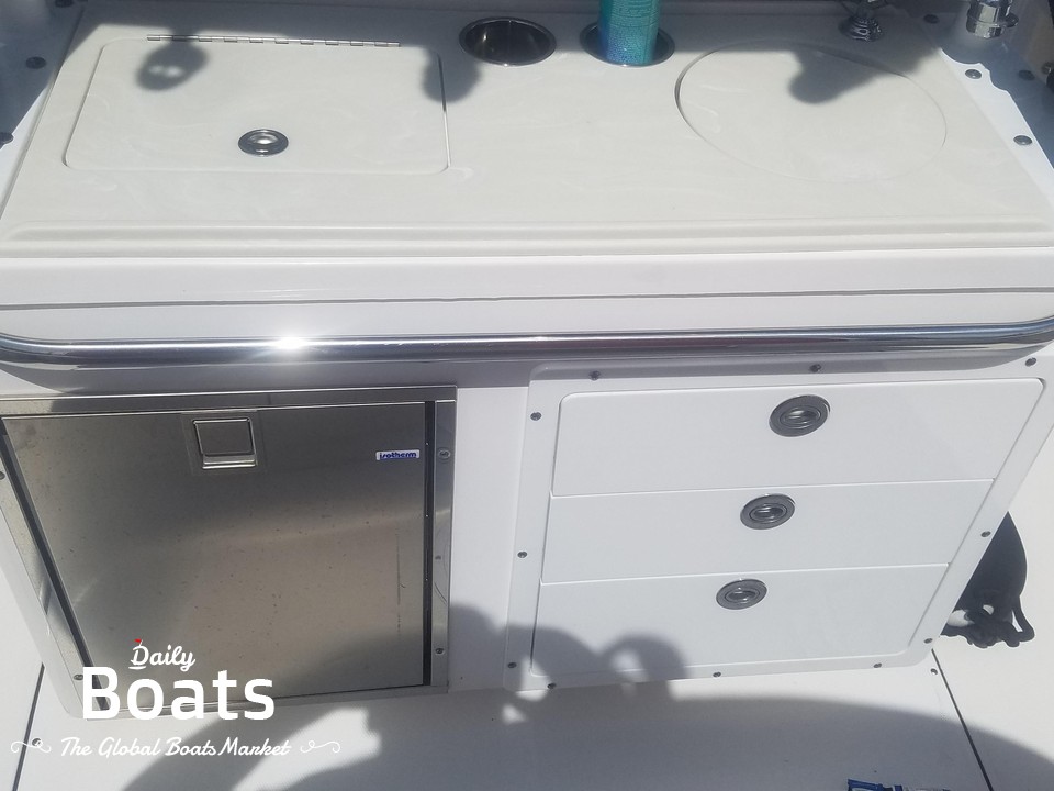 2018 Edgewater 320 Cc for sale. View price, photos and Buy 2018 ...