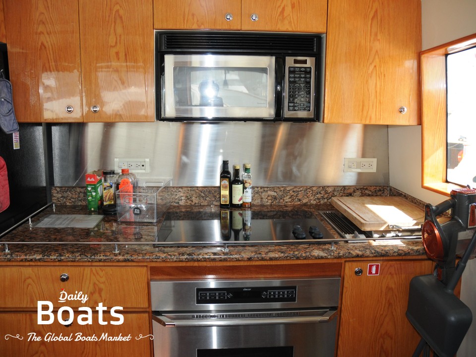 2001 Cheoy Lee Expedition 70 for sale. View price, photos and Buy 2001 ...
