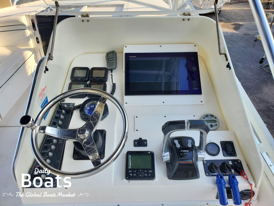 2007 Contender 35 Express Side Console for sale. View price, photos and ...