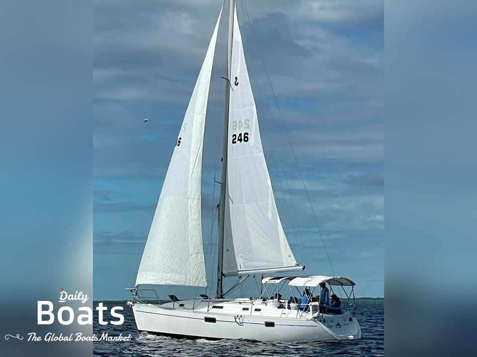 1995 Beneteau Oceanis 351 for sale. View price, photos and Buy 1995 ...