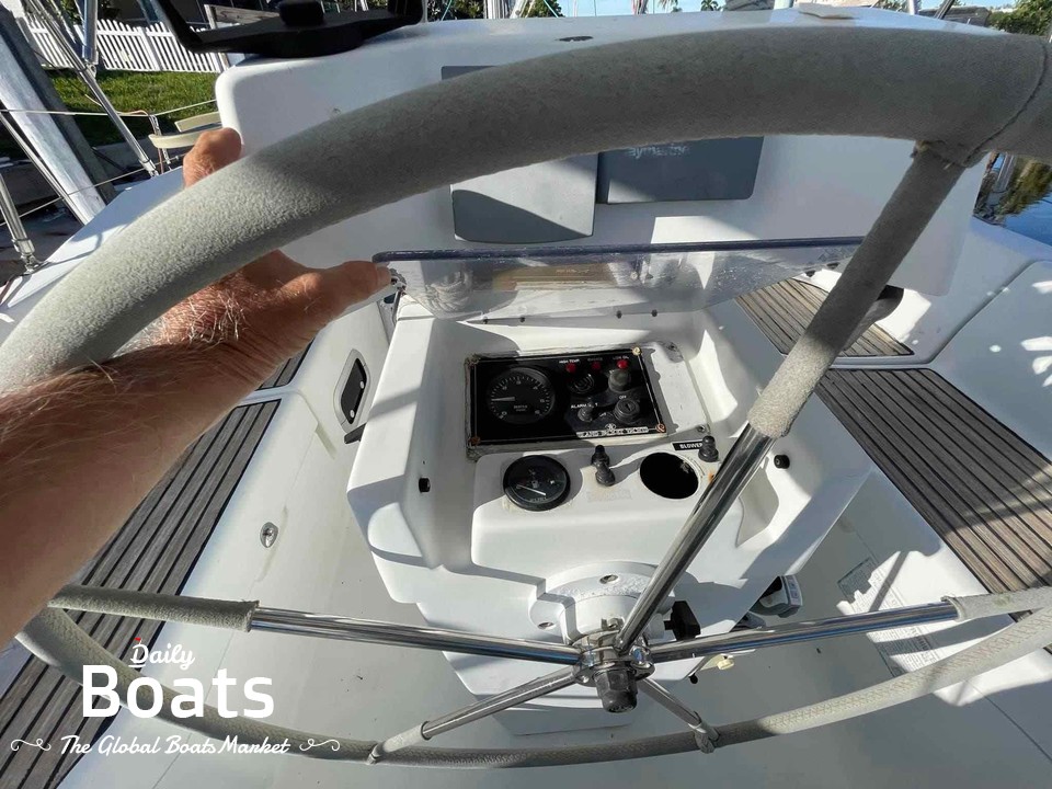 1995 Beneteau Oceanis 351 for sale. View price, photos and Buy 1995 ...