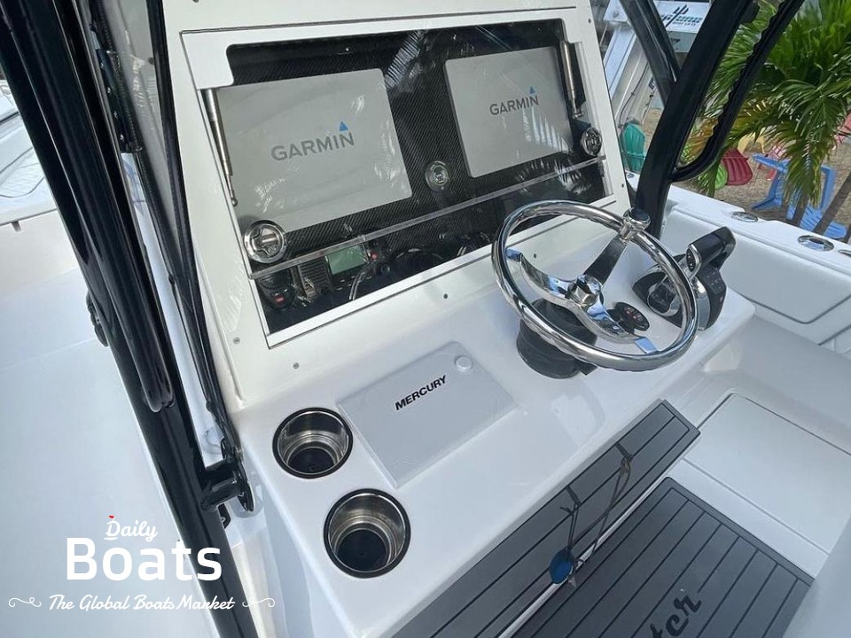 2018 SeaHunter 28 Floridian for sale. View price, photos and Buy 2018 ...