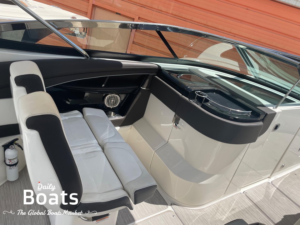 2018 Sea Ray Slx 350 Ob for sale. View price, photos and Buy 2018 Sea ...