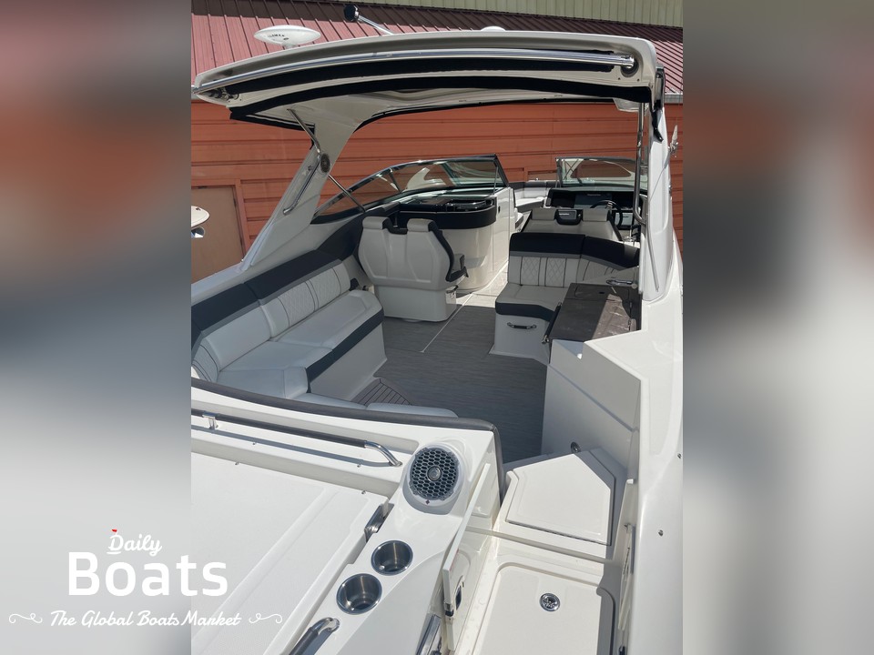 2018 Sea Ray Slx 350 Ob for sale. View price, photos and Buy 2018 Sea ...