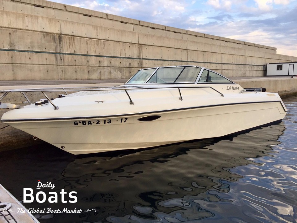 1992 Rinker 230 Festiva for sale. View price, photos and Buy 1992 ...