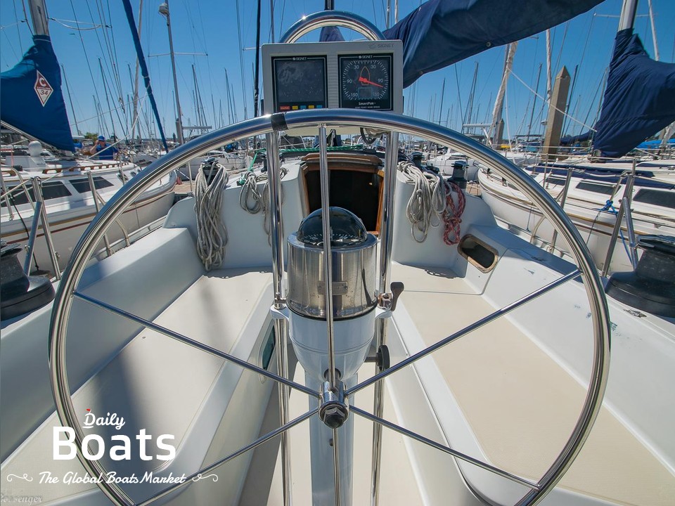 1988 Ericson 38-200 for sale. View price, photos and Buy 1988 Ericson ...