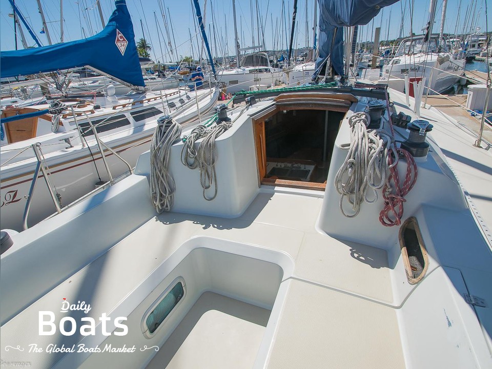 1988 Ericson 38-200 for sale. View price, photos and Buy 1988 Ericson ...