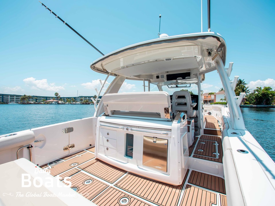 2017 Boston Whaler 420 Outrage for sale. View price, photos and Buy ...