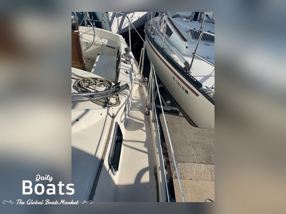 1982 Allmand 35 Sloop for sale. View price, photos and Buy 1982 Allmand ...