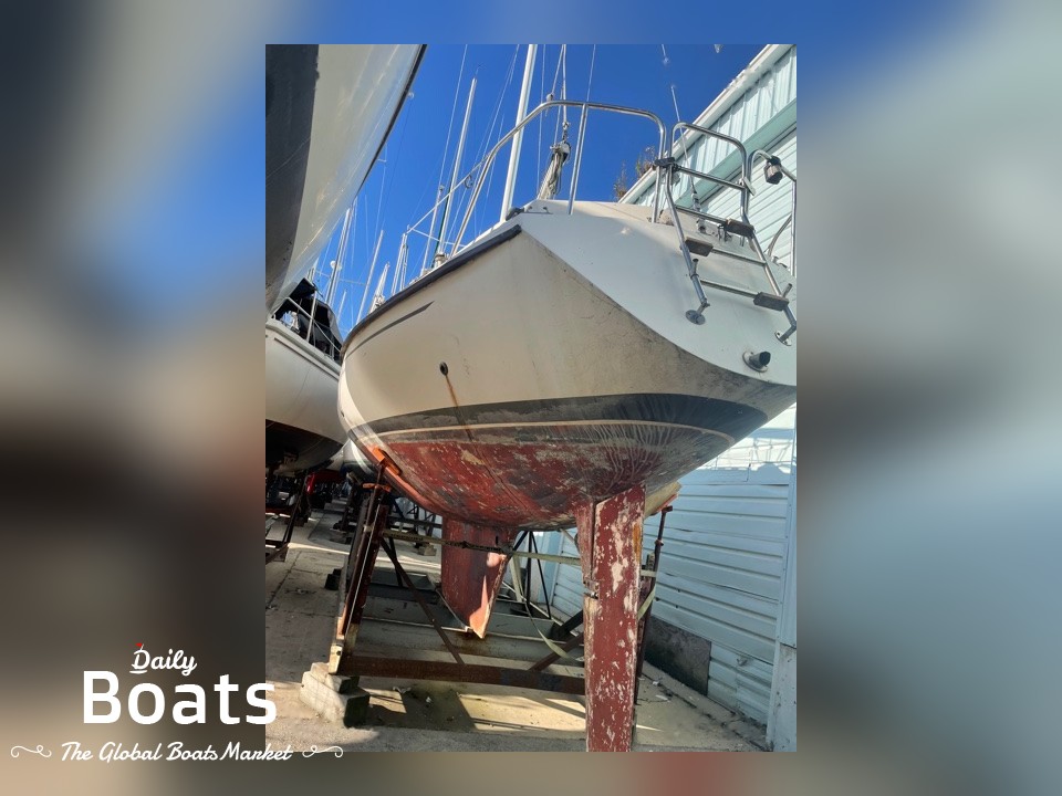 1982 Allmand 35 Sloop for sale. View price, photos and Buy 1982 Allmand ...