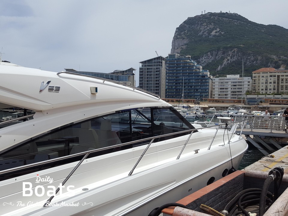 2007 Princess V53 for sale. View price, photos and Buy 2007 Princess ...