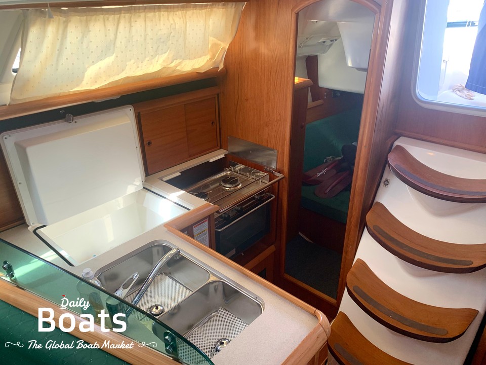 2005 Jeanneau 35 for sale. View price, photos and Buy 2005 Jeanneau 35 ...