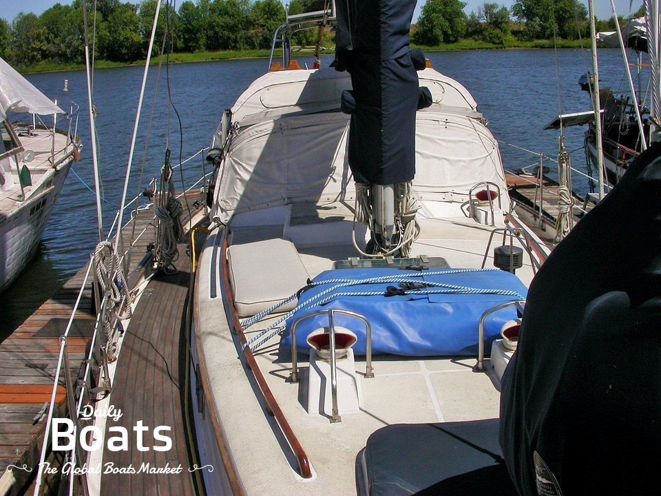 1984 Spindrift 46 Center Cockpit Cutter for sale. View price, photos ...