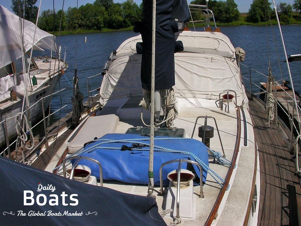 1984 Spindrift 46 Center Cockpit Cutter for sale. View price, photos ...