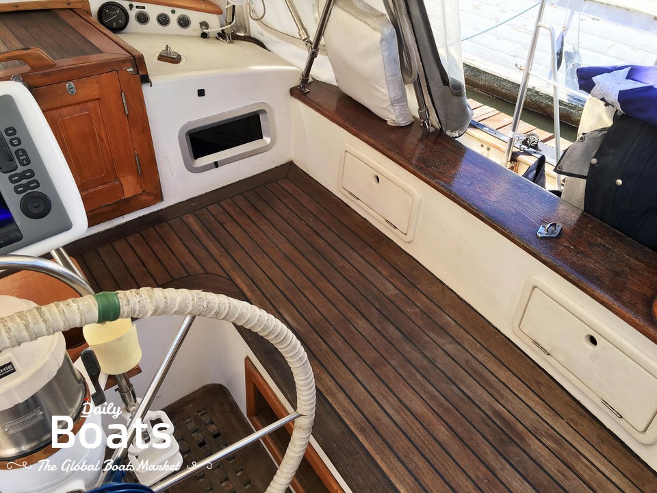 1984 Spindrift 46 Center Cockpit Cutter for sale. View price, photos ...