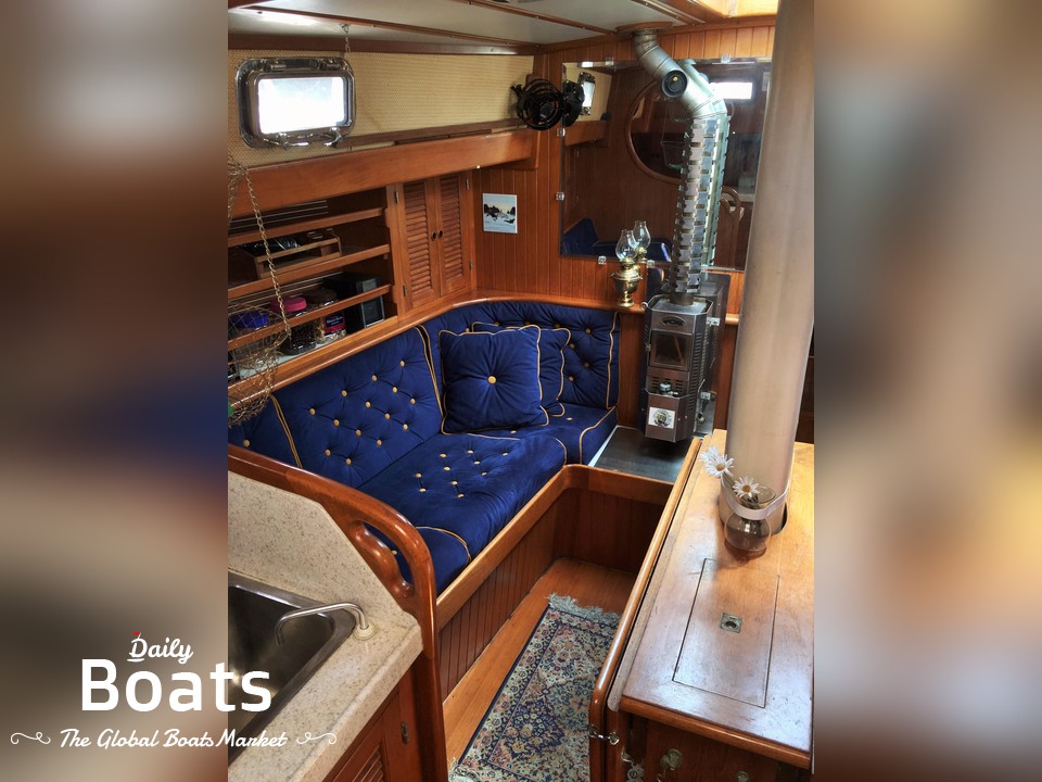 1984 Spindrift 46 Center Cockpit Cutter for sale. View price, photos ...