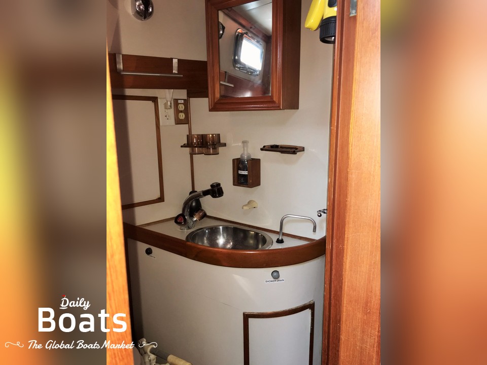 1984 Spindrift 46 Center Cockpit Cutter for sale. View price, photos ...