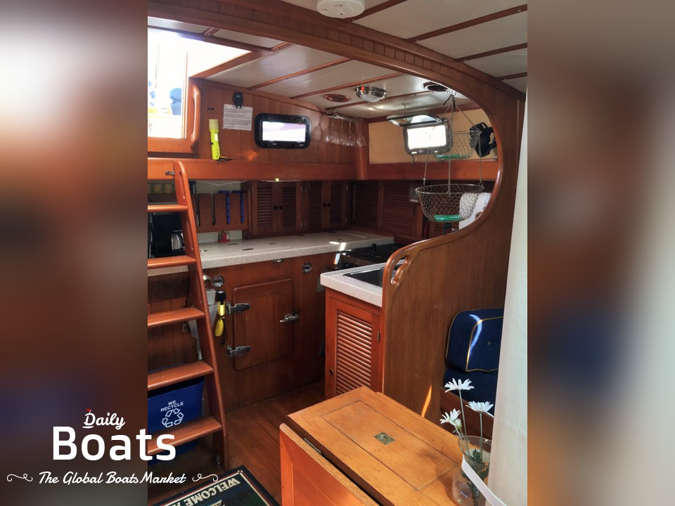 1984 Spindrift 46 Center Cockpit Cutter for sale. View price, photos ...