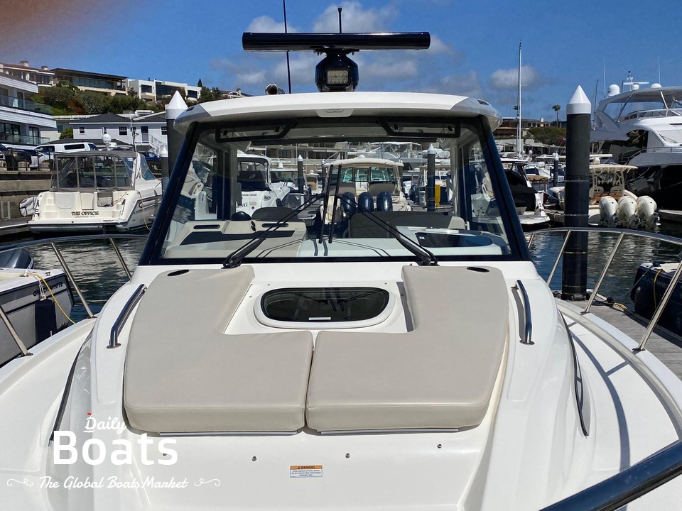 2021 Boston Whaler 325 Conquest for sale. View price, photos and Buy ...