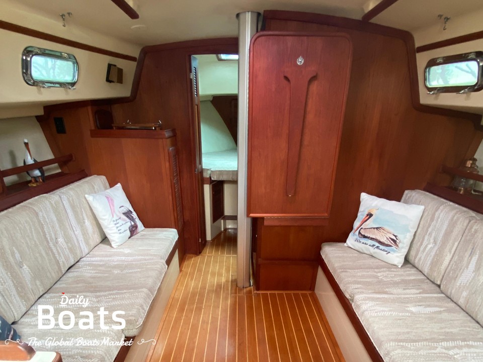 1988 Island Packet 31 for sale. View price, photos and Buy 1988 Island ...