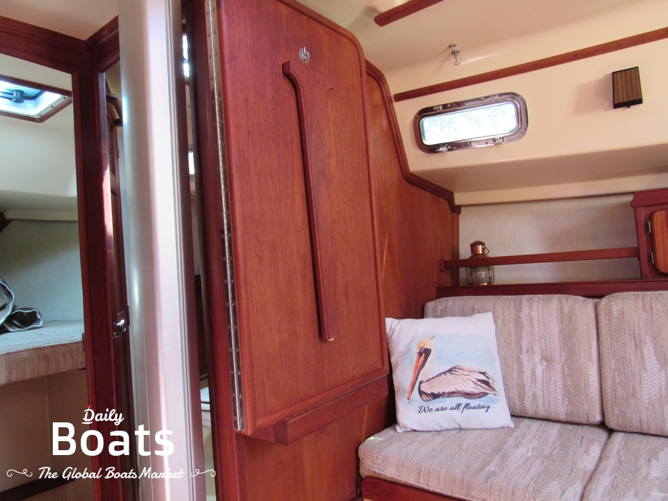 1988 Island Packet 31 for sale. View price, photos and Buy 1988 Island ...