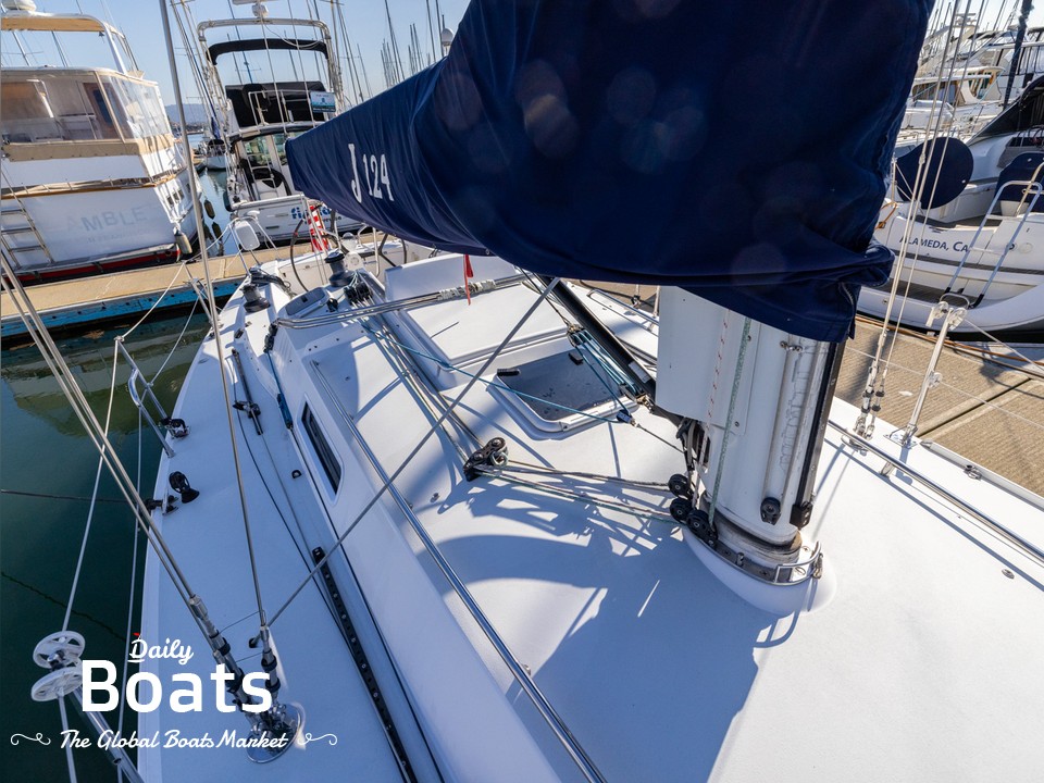 2006 J Boats J/124 for sale. View price, photos and Buy 2006 J Boats J ...