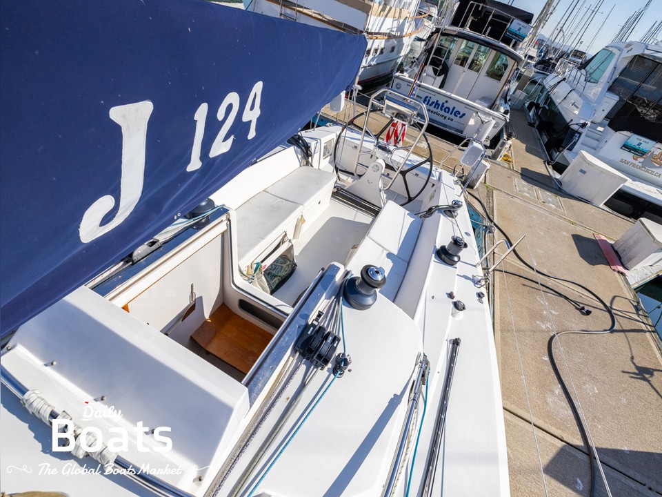 2006 J Boats J/124 for sale. View price, photos and Buy 2006 J Boats J ...