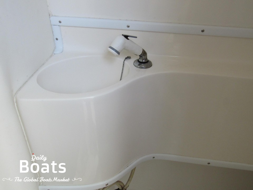 2002 Contender 31 Fish Around for sale. View price, photos and Buy 2002 ...