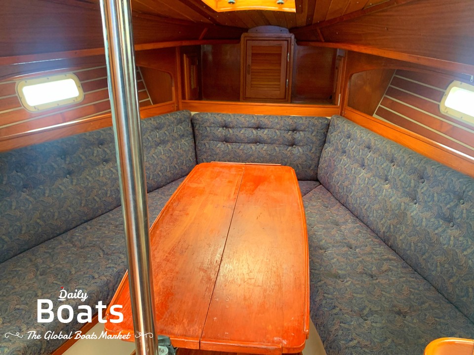 1982 Lancer 36 Sloop for sale. View price, photos and Buy 1982 Lancer ...