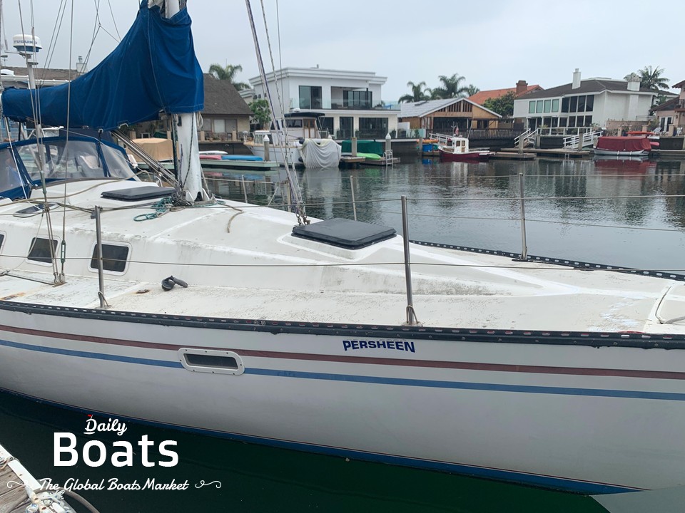 1982 Lancer 36 Sloop for sale. View price, photos and Buy 1982 Lancer ...