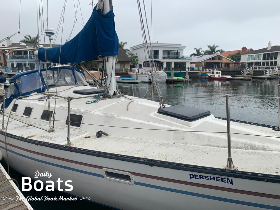 1982 Lancer 36 Sloop for sale. View price, photos and Buy 1982 Lancer ...