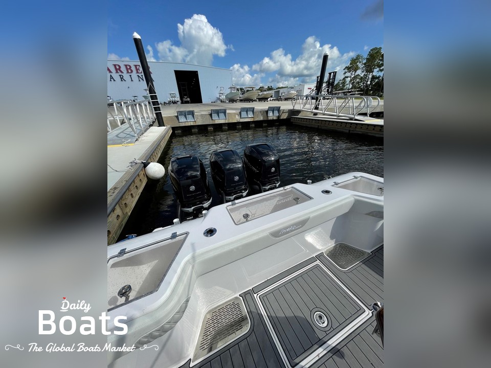 2021 Front Runner 36 Center Console for sale. View price, photos and ...