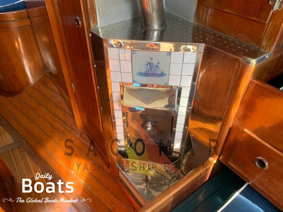 1968 Custom Le Comte Northeast 38 for sale. View price, photos and Buy ...