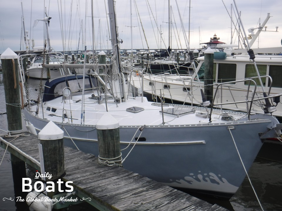 1988 Ted Brewer Bulldog for sale. View price, photos and Buy 1988 Ted ...