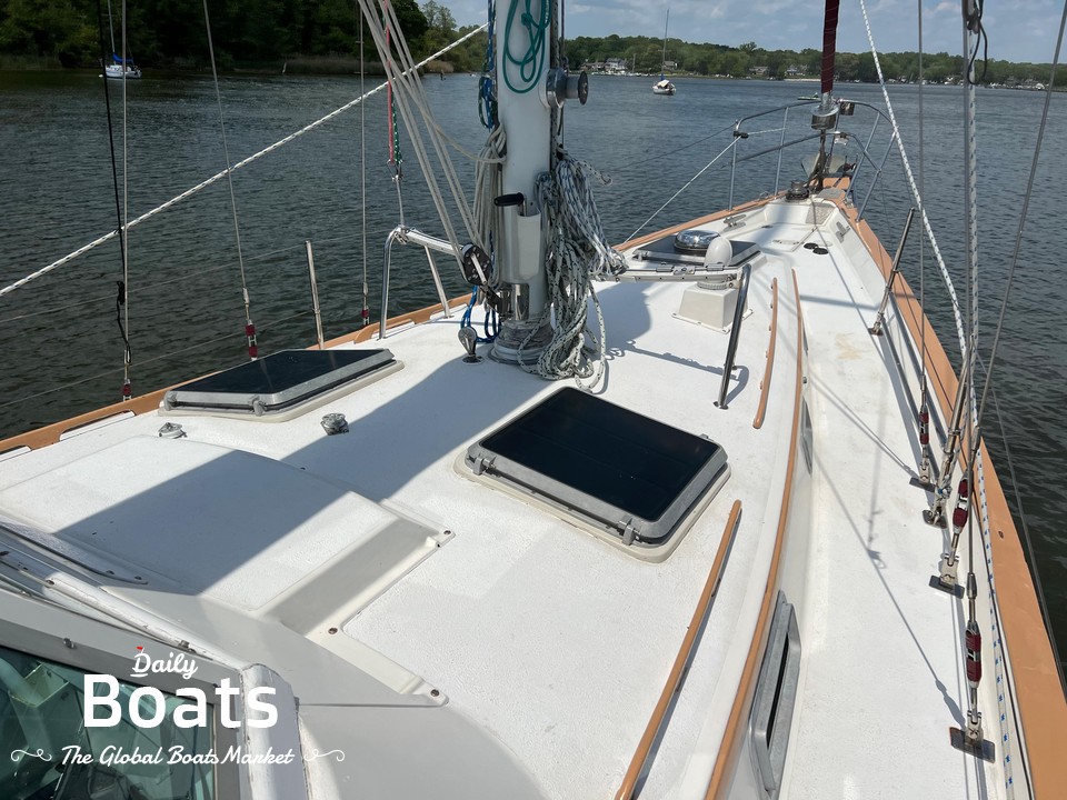 1985 Pearson 422 for sale. View price, photos and Buy 1985 Pearson 422 ...