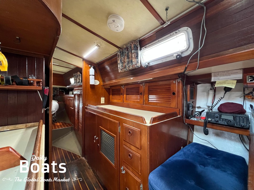 1985 Pearson 422 for sale. View price, photos and Buy 1985 Pearson 422 ...