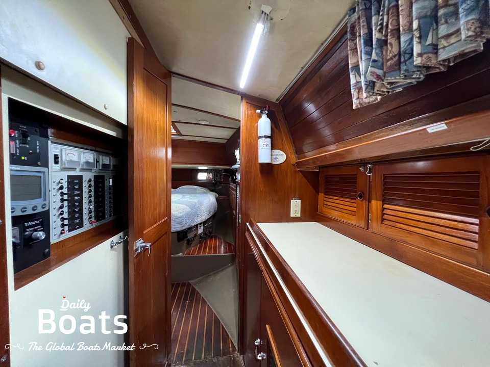 1985 Pearson 422 for sale. View price, photos and Buy 1985 Pearson 422 ...