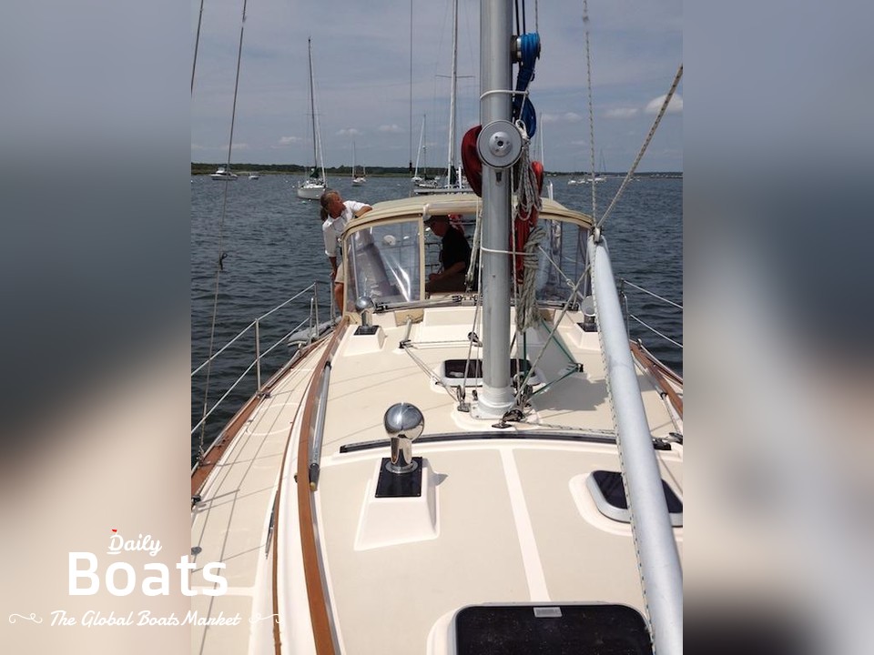 1995 Island Packet 37 for sale. View price, photos and Buy 1995 Island ...