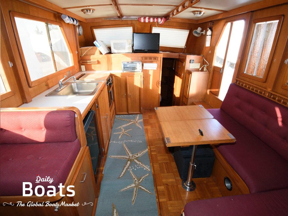 1987 Newburyport 37 Trunk Cabin Trawler for sale. View price, photos ...