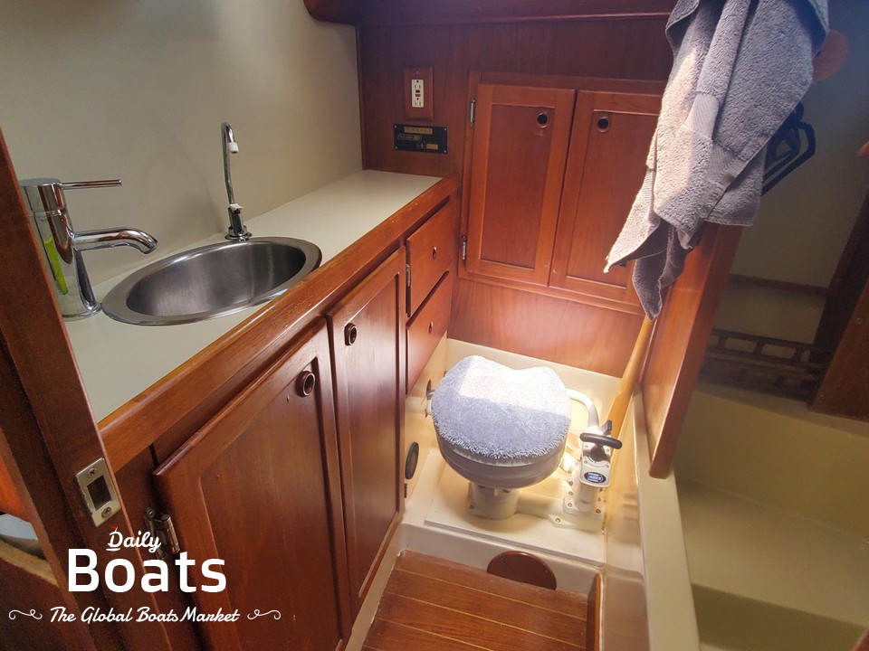 1986 Bayfield 36 for sale. View price, photos and Buy 1986 Bayfield 36 ...