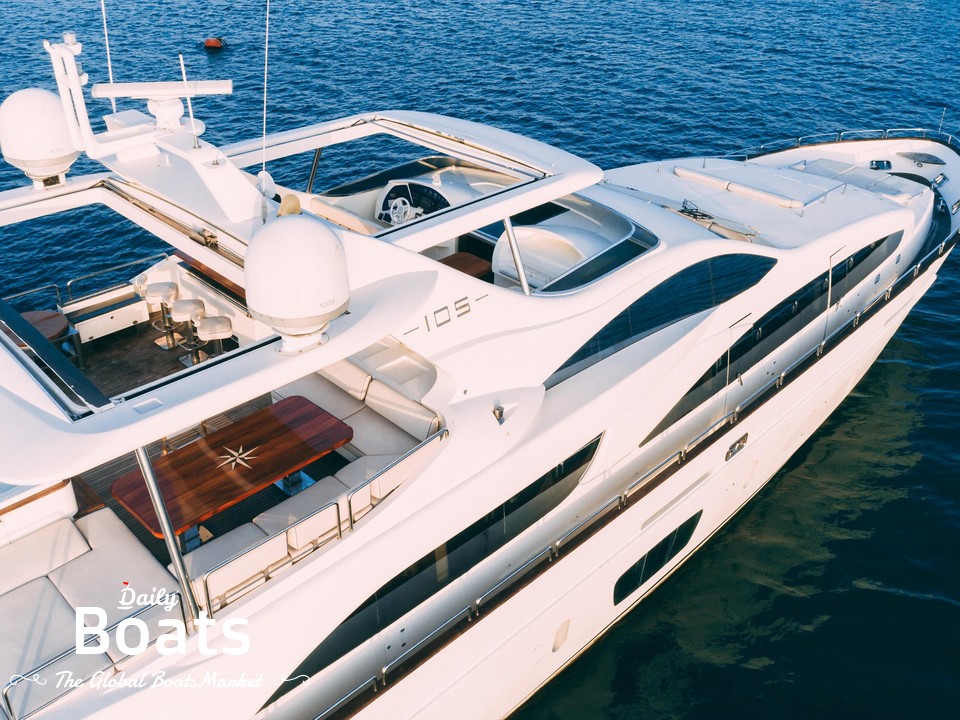 2007 Azimut 105 for sale. View price, photos and Buy 2007 Azimut 105 ...