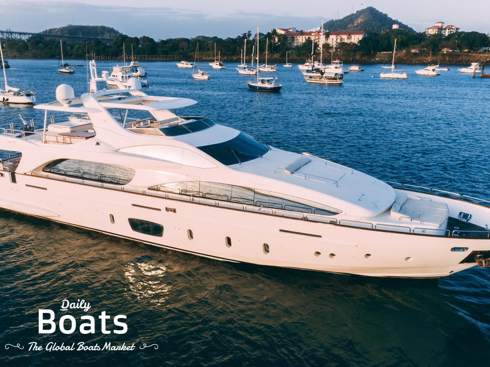 2007 Azimut 105 for sale. View price, photos and Buy 2007 Azimut 105 ...