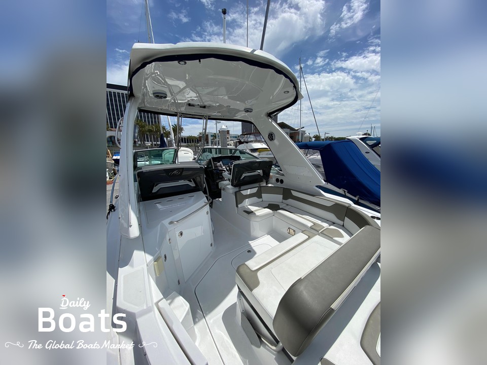 2019 Monterey 335 Sport Yacht for sale. View price, photos and Buy 2019 ...